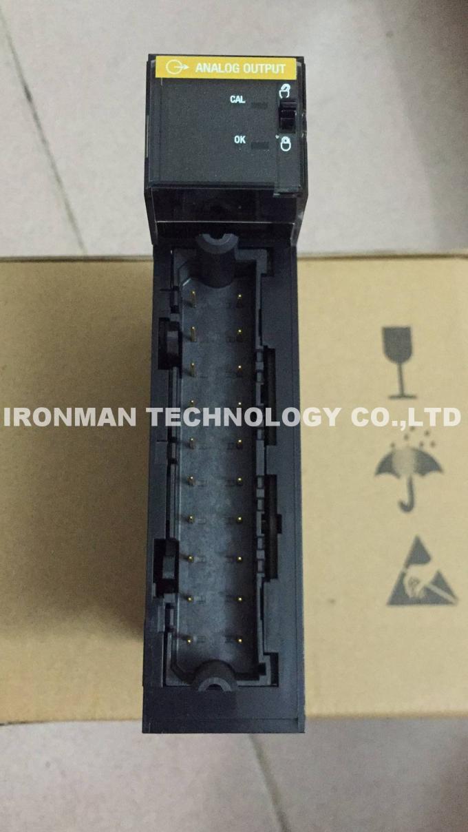 1756-OF4 1756 0F4 Allen Bradley ControlLogix Output Module DHL Shipping